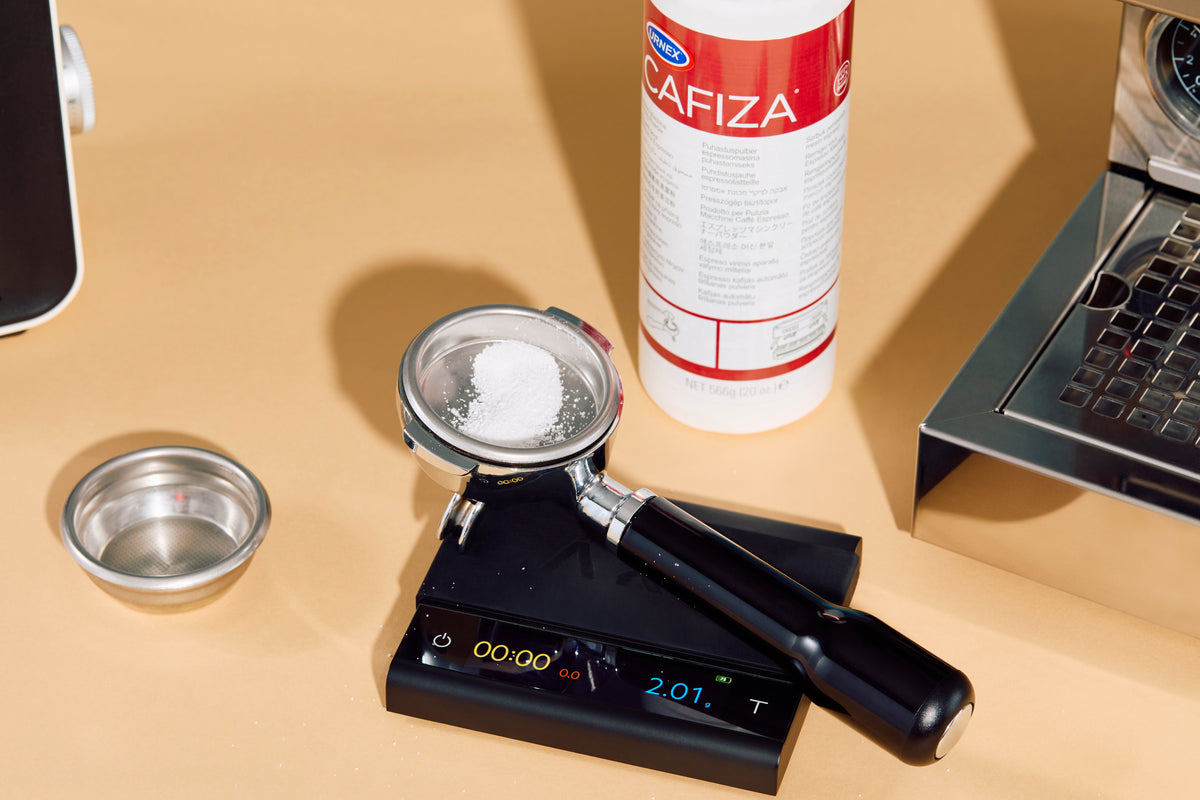 How to Clean an Espresso Machine the Right Way – Whole Latte Love