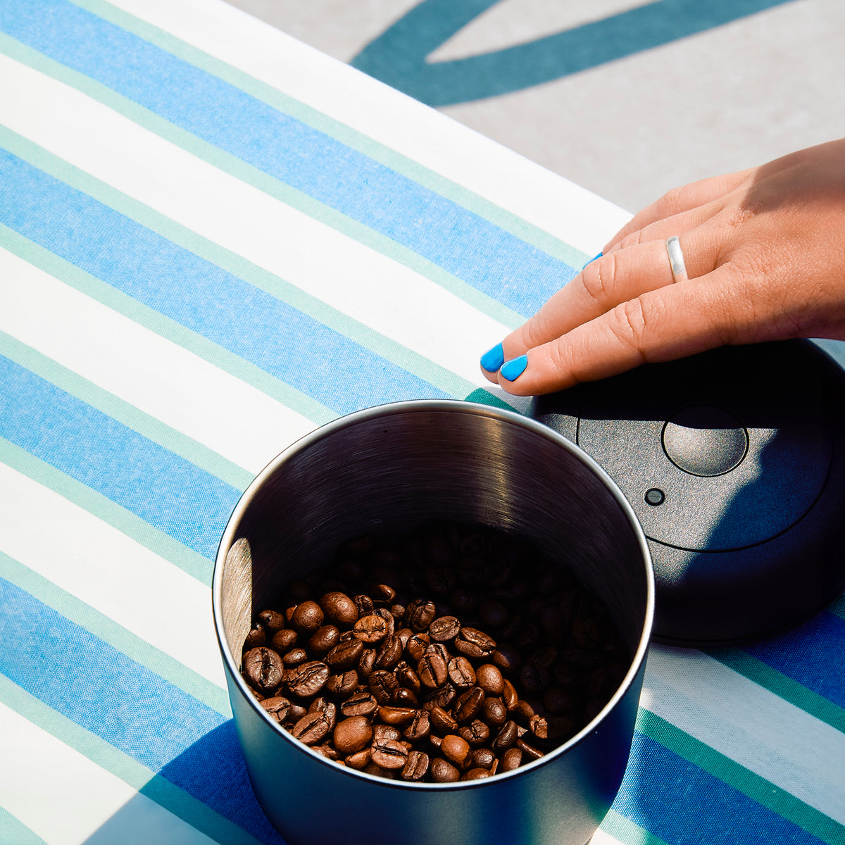 Fellow Atmos Vacuum Container 0.7L - Matte Black – Whole Latte Love